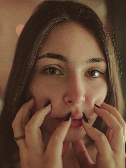 Plastic surgery to remove buccal fat from fuller cheeks is trending...why?