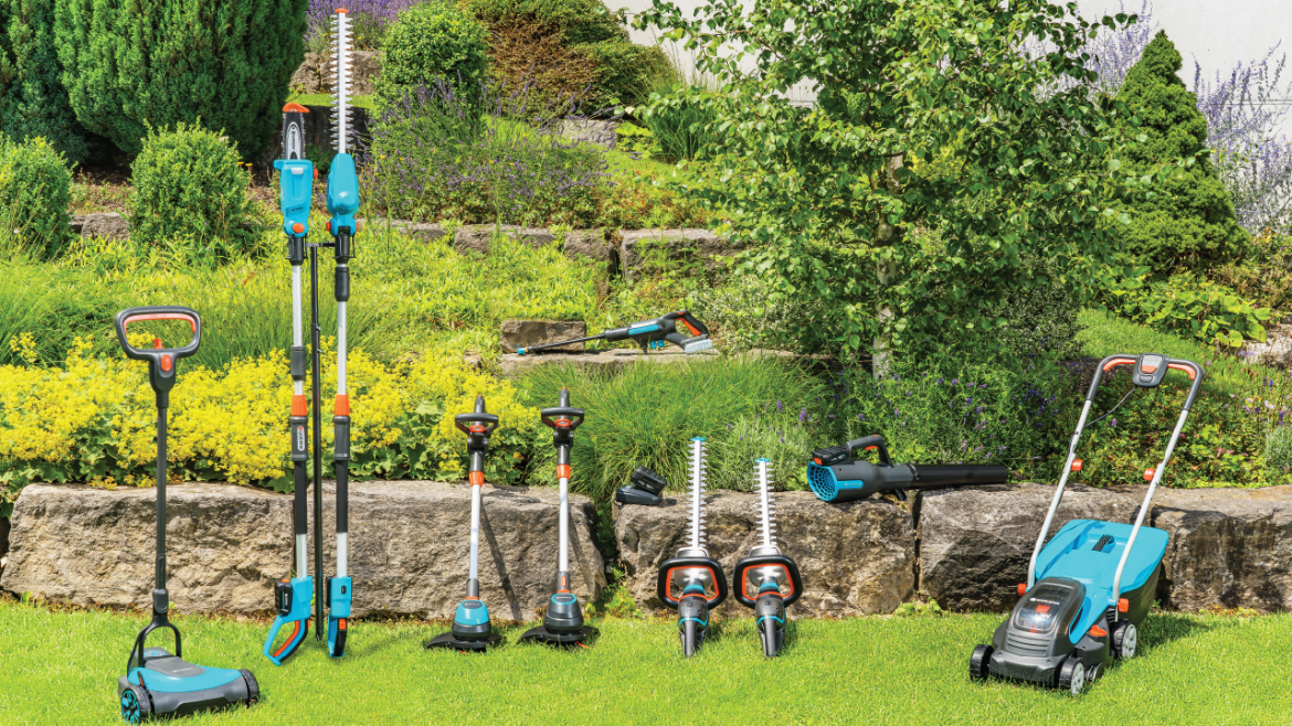 Passion powered by GARDENA with one-size-fits-all battery system