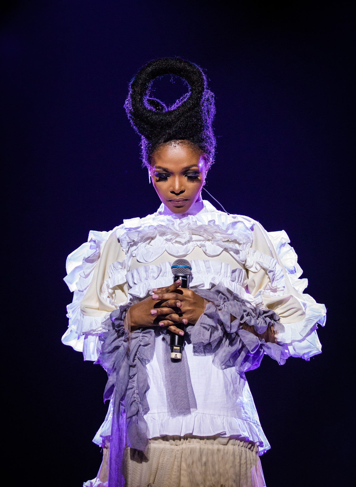 Simphiwe Dana set to dazzle Cape Town audiences this January | W&H Mag