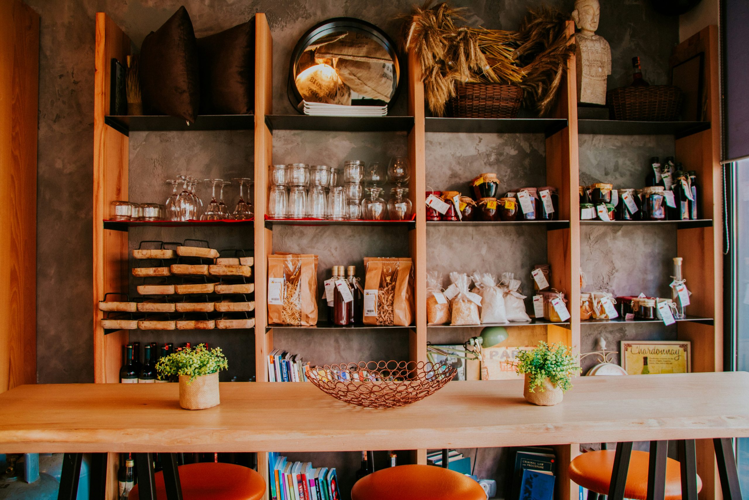 Keep your pantry organised with these 5 tips | Woman&Home Magazine