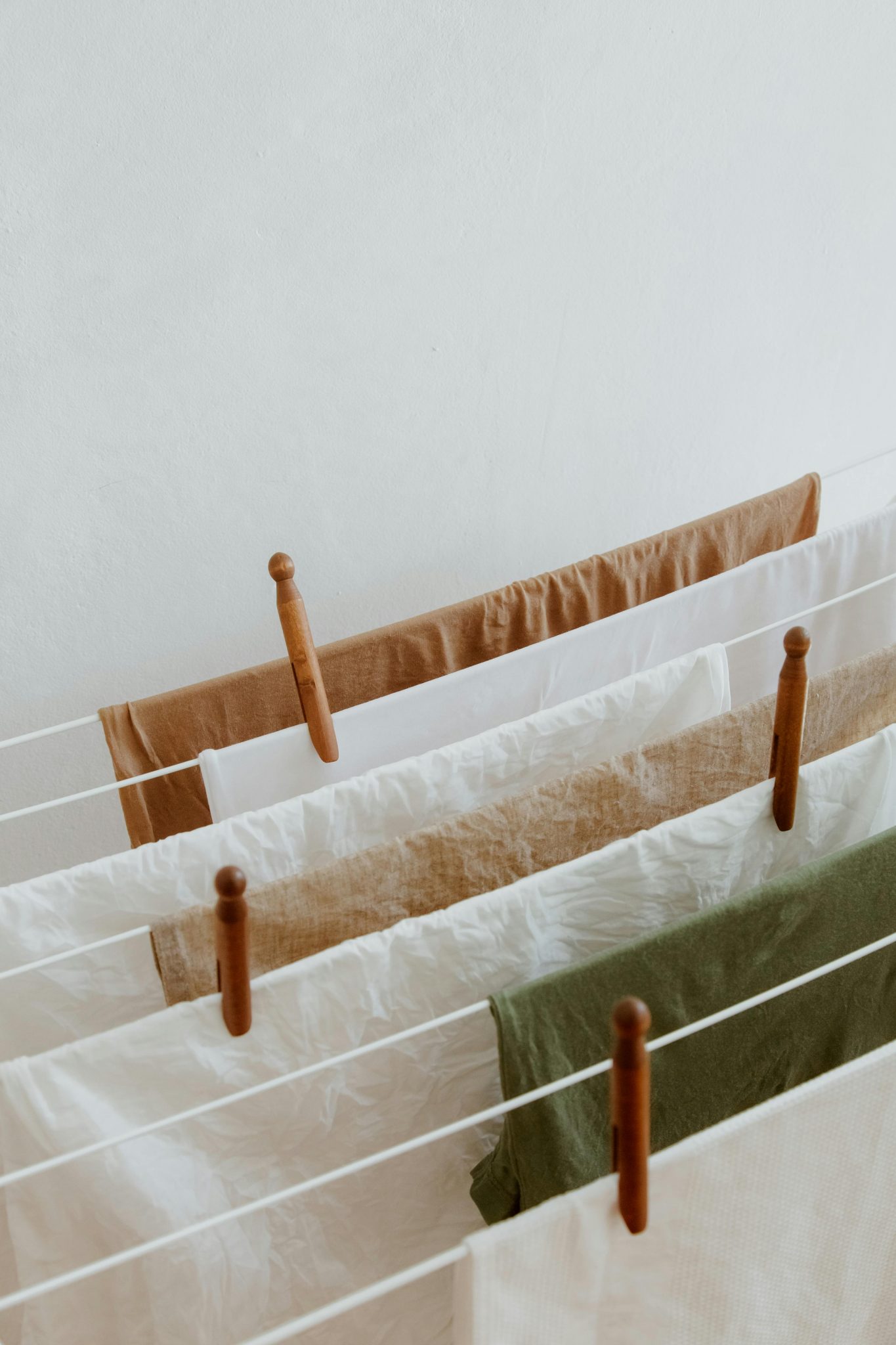 5 clear benefits of washing your clothes inside out